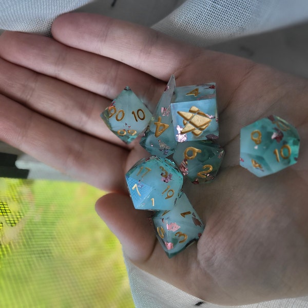 Cursed Dread - Full Polyhedral Sharp Edge Dice Set - Black and Copper ...