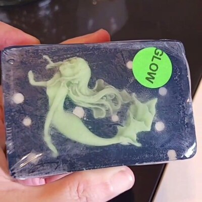 Soap That Bleeds Bleeding Soap Horror - Etsy