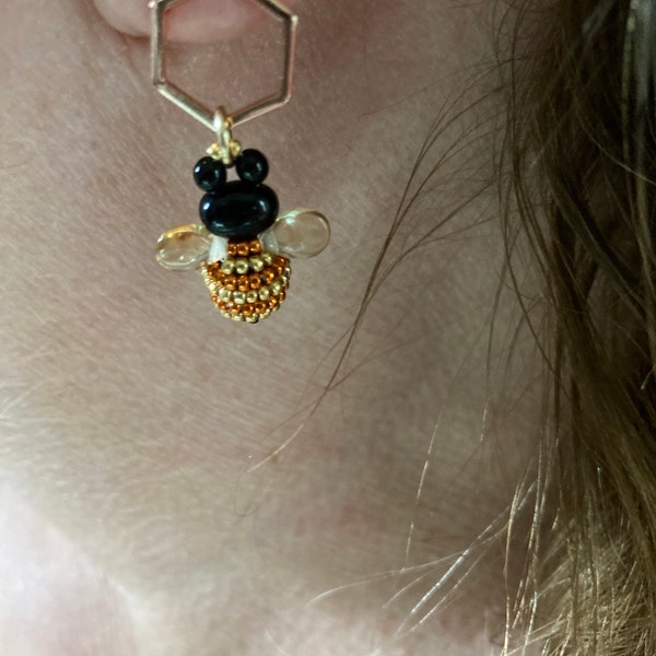 Bee Seed Bead Earrings Beading Pattern, Beaded Bumble Bee Tutorial, DIY ...