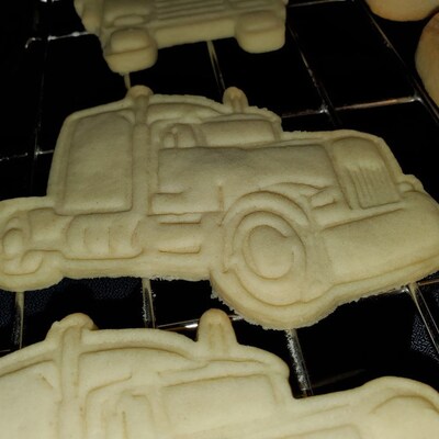 Volkswagen Beetle Bug/ VW Bug Shaped Cookie Cutter and Stamp - Etsy