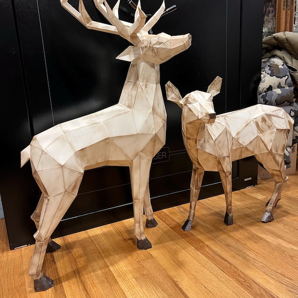 DIY Papercraft 3D Fawn On Rock PDF, Plantilla SVG para crear Deer Low ...