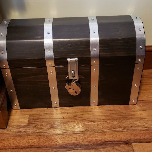 Lockable Wooden Treasure Chest: Large Rustic Wedding Memory Box - Etsy