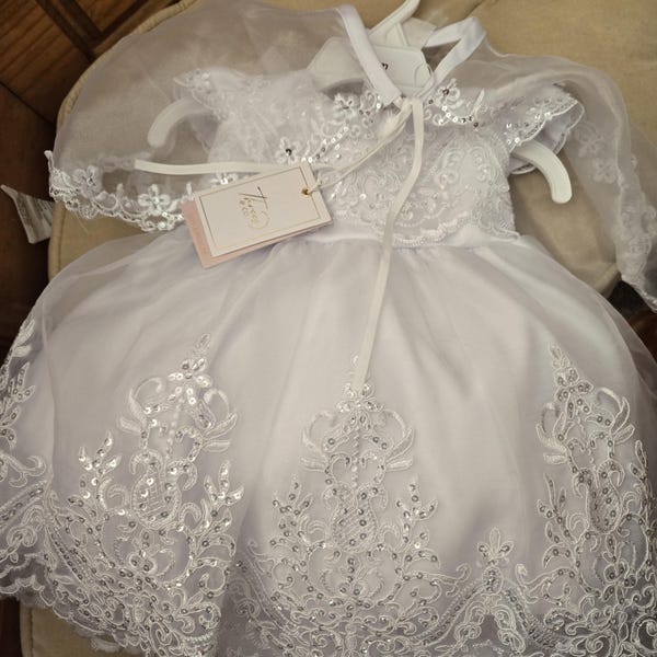 Emerald Green With Gold Ramo/ Sweet 16 Ramos Emerald Green Quinceañera ...