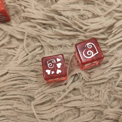 Heart Dice / Set of 2 / D6 Valentines, Love, Wedding - Etsy