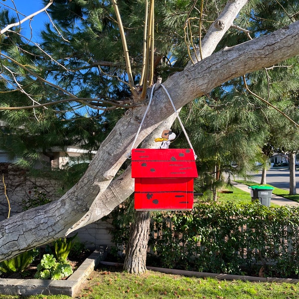 LARGE Snoopy Flying Ace Dog House Fence Line Garden Topper Woodstock ...