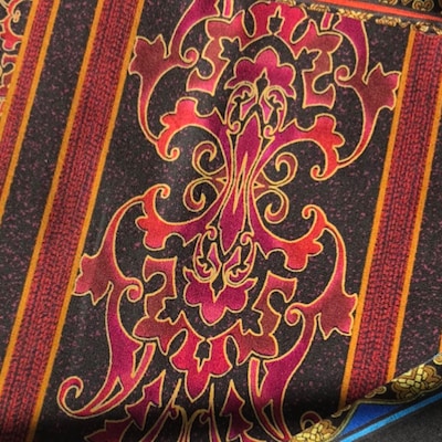Border Basics Carnival Scroll Black/burgundy Fabric by Jinny Beyer ...