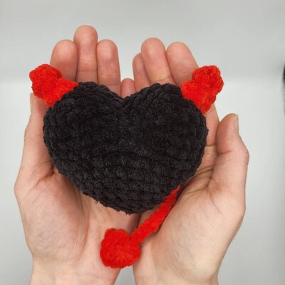 Keychains Devil&angel With Wings Crochet Heart Keychain Pattern ...