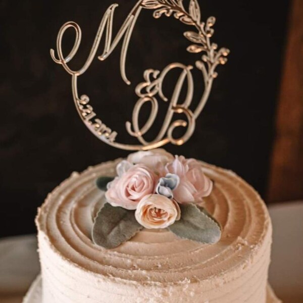 Custom Mr. Mrs Cake Toppers, Gold Cake Toppers for Wedding ...