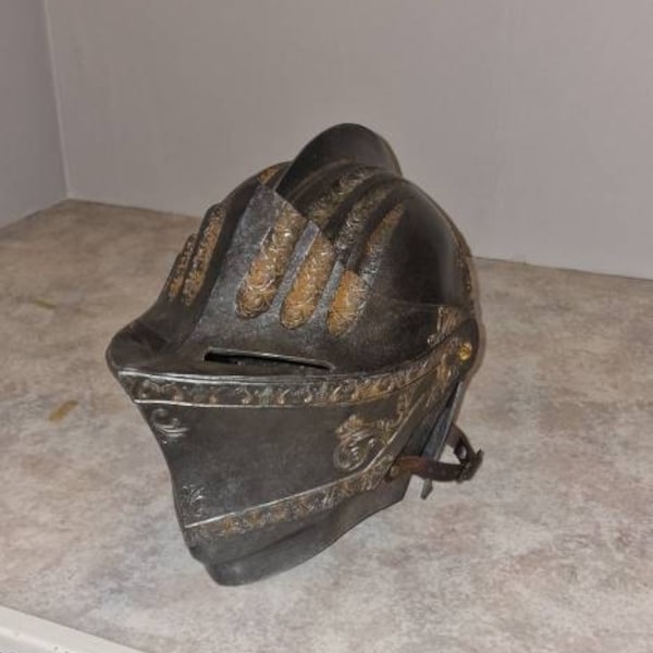 Engraved Heavy Pauldrons - Etsy