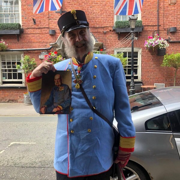 Men's Gothic Steampunk Ringmaster Costume - Magician Clown Halloween ...