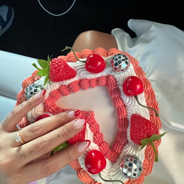 Heart Shaped Cake Purse/ Frosted Kawaii Purse/ Cute Cake Handbag ...