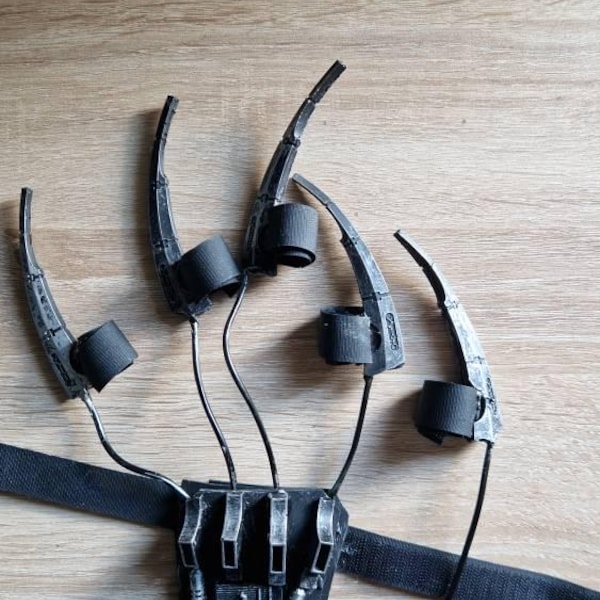 Alien Xenomorph Arm, Cosplay Costume Piece. With Claws - Etsy