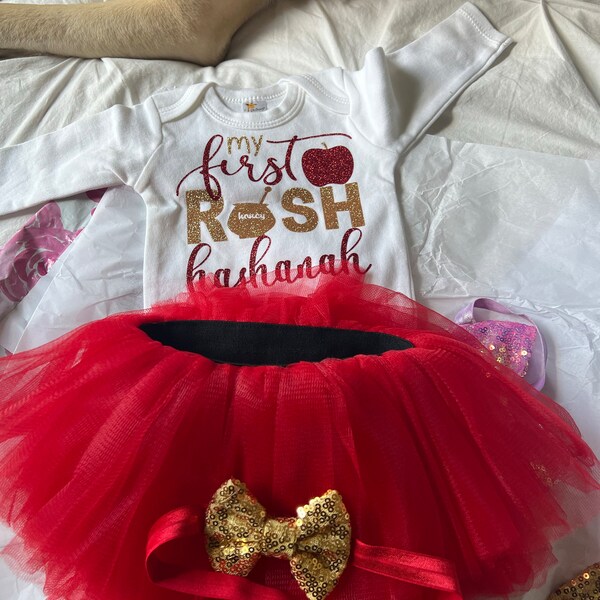 First Valentine's Day Girl Outfit / Kisses 25 Cents Baby Bodysuit / Baby Girl Valentine's Day ...