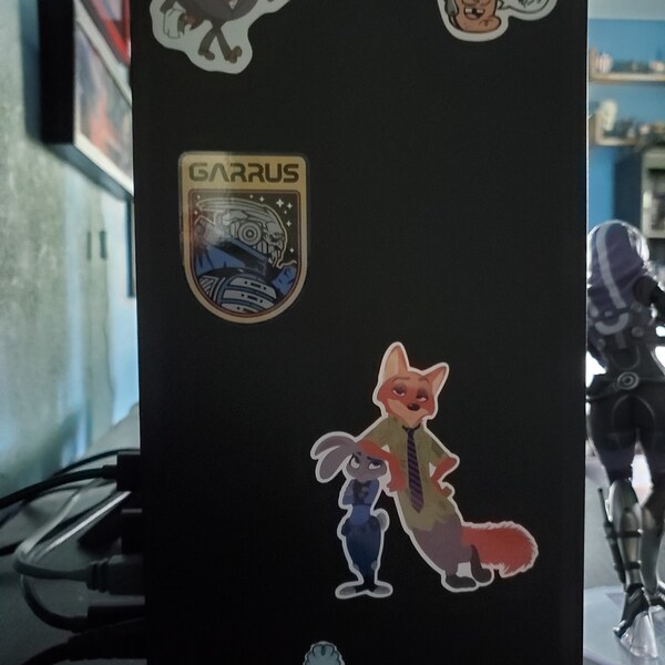 Edna Mode Sticker - Etsy