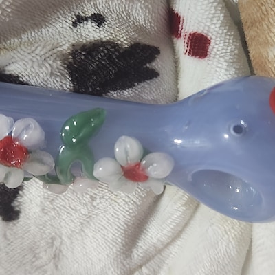 Strawberry Glass Pipe Girly Hand Pipes Beautiful Girly Pipe Cute ...