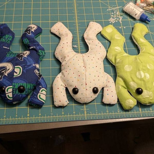 Bean Bag Frog Sewing Pattern: 3 Sizes, Easy Sew (PDF Pattern) - Etsy