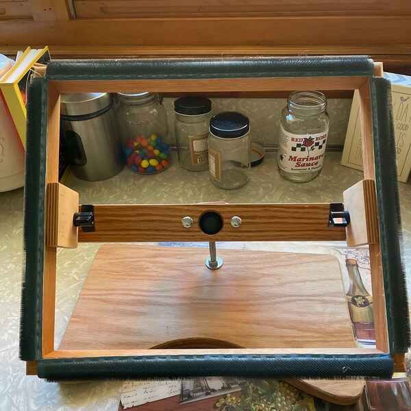 STAINED Swivel Rug Hooking Lap Frame | 11x14 Inside Hooking Area ...