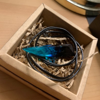 Wolf Pendant Wolf Accessory Resin Necklace Personalized - Etsy