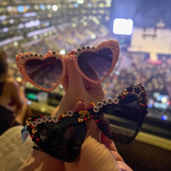 Custom Bridesmaid Sunglasses, Maid of Honor Sunglasses, White Pearl ...