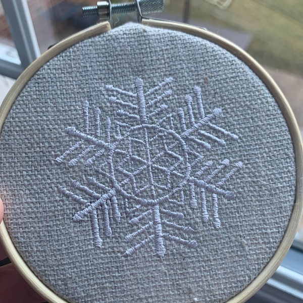 6 Snowflakes Machine Embroidery Designs SET of 6 Snowflake in Assorted ...