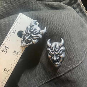 Fan Designed the Expanse Amos Oni Cosplay Pin - Etsy