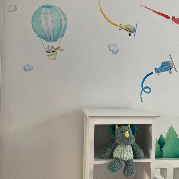 Hot Air Balloon With Badger Wall Decal for Nurseries, Peel and Stick ...