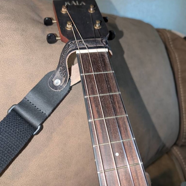 Mandolin Strap Chestnut Brown Leather for A or F Type Mandolins Walker ...