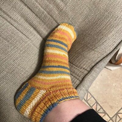 Easy Basic Worsted Weight Sock Knitting Pattern the Thicksgiving Socks ...