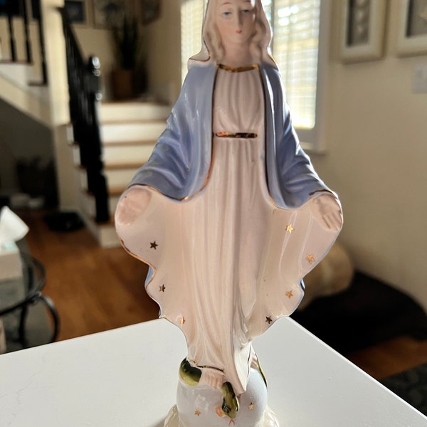 Vintage Stratton Compact With Madonna and Child Centerpiece, Stratton ...