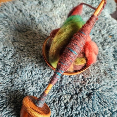 Medieval Style Drop Spindle for Spinning Wool in Soft Maple - Etsy