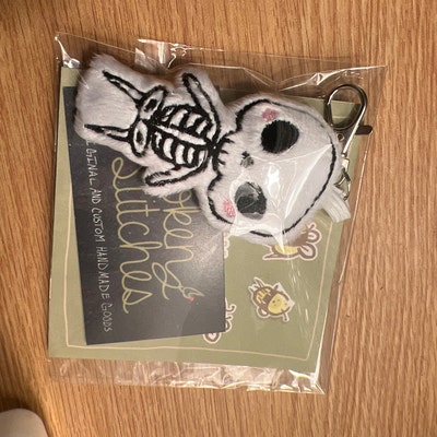 Skeleton Squishy Keychains Halloween Skull Mini Plush Keychain for ...