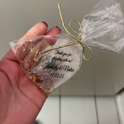 Personalized Epoxy Key Chain Favor, Custom Epoxy Wedding Resin Gift ...