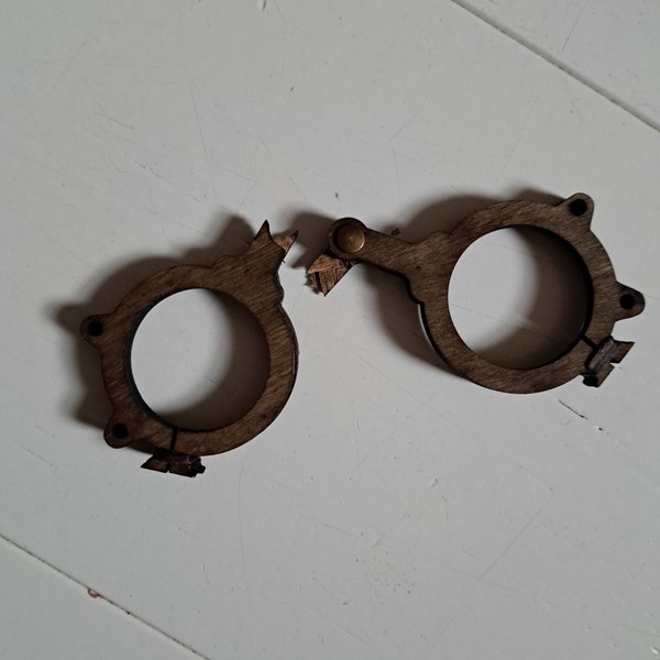 Vintage-inspired Alchemist Spectacles: Medieval LARP Steampunk Eyewear ...