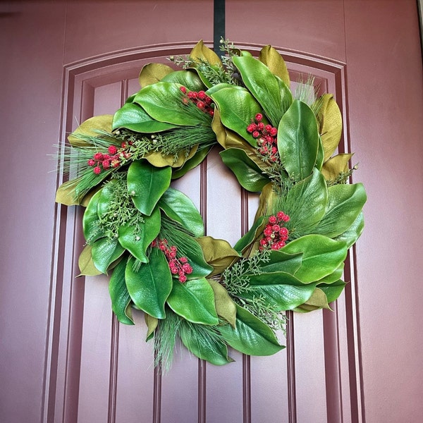 Winter Magnolia Wreath, Festive Christmas Wreath, Winter Wreath With ...