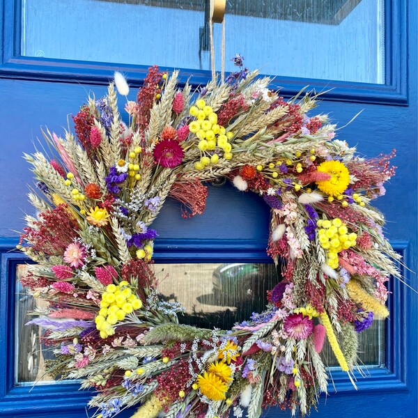 Spring Wreath Making Kit With Dried Flowers. DIY Seasonal Door Wreath ...