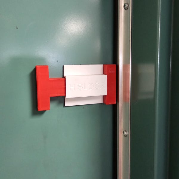 Push Button With Cable and Banana Plug Most Often Used as a Swim Backup ...