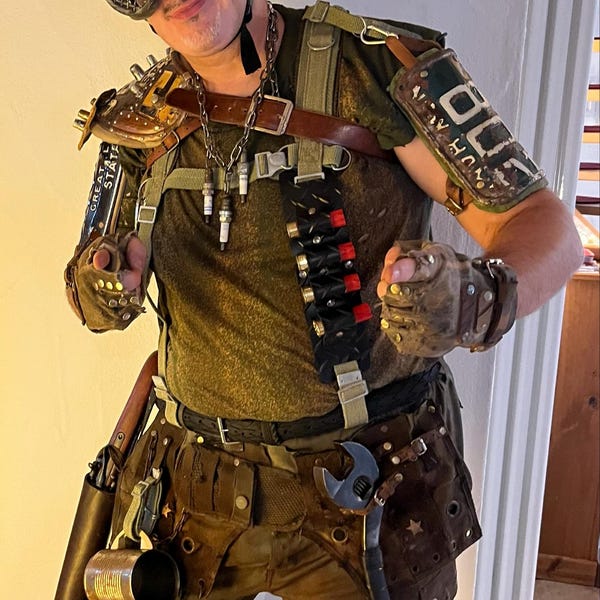 Rusty Steel Post Apocalyptic Style Shoulder Armor Piece. - Etsy