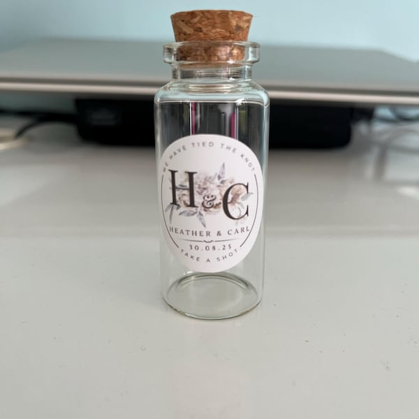 Custom Wedding Shot Bottle Mini Bottle for Alcohol Wedding Favour ...
