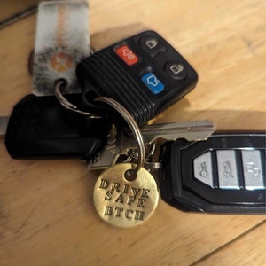 Custom Wedding Favor Keychains With Date and Couple's Initials Round ...