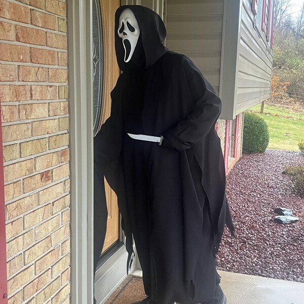 Custom White Shrouded Scream Mask Replica - Etsy