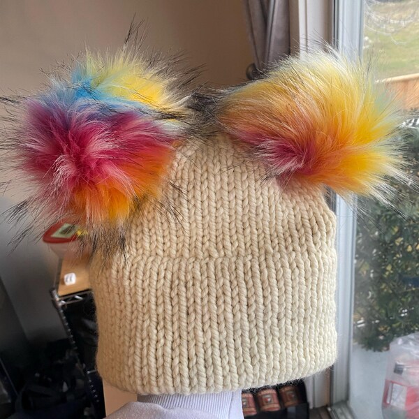 Hockey Team Inspired Toque Handmade With Merino Wool in Different Sizes ...