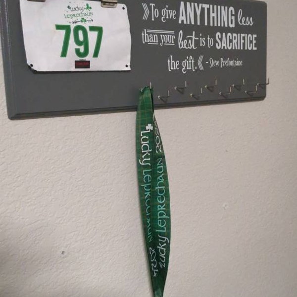 Steve PREFONTAINE Quote Medal HOOKS Rack With Race Bib DISPLAY Hanger ...