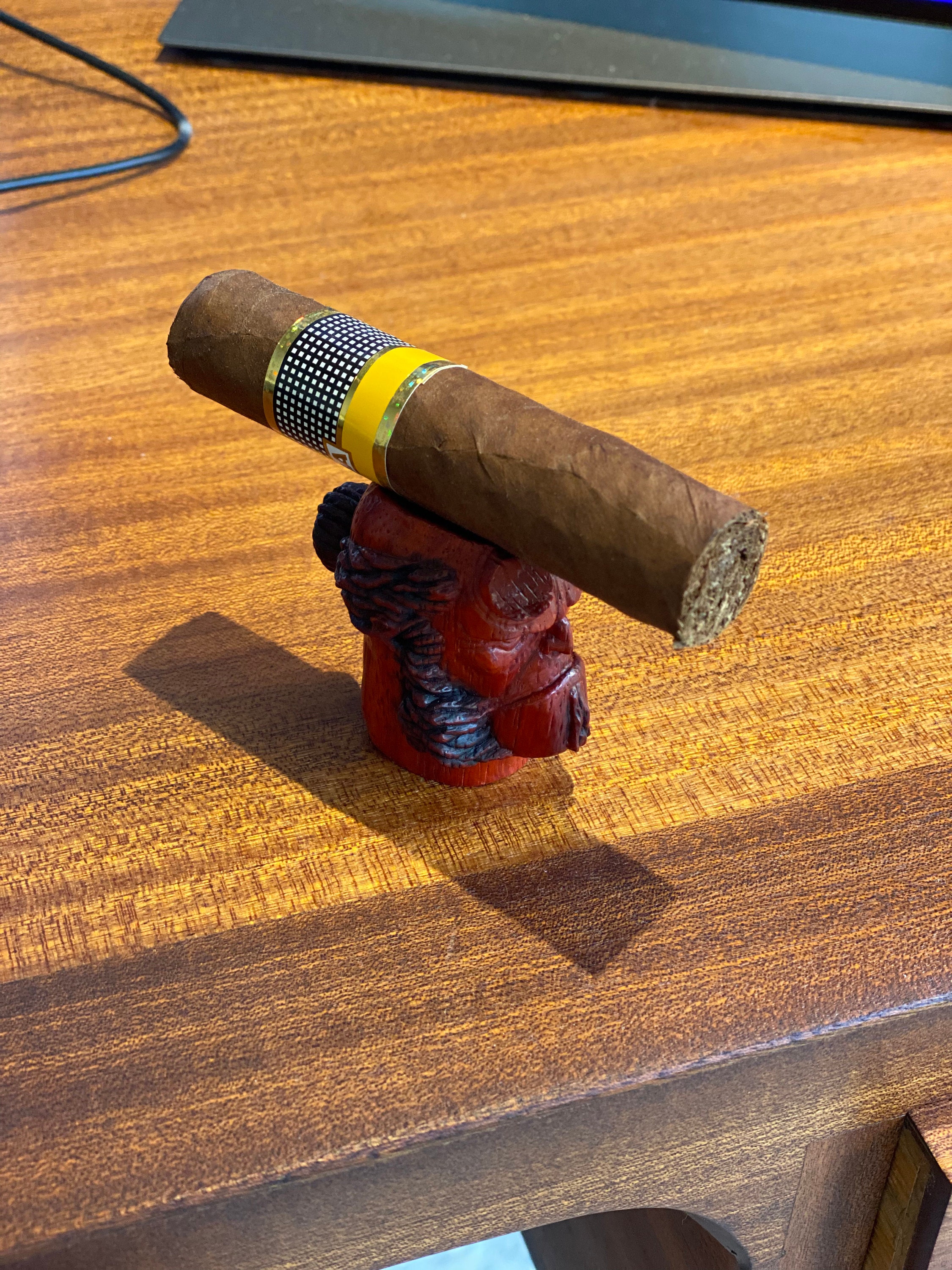 Handmade Briar Wood Pipes - Cigar Holders & Accessories