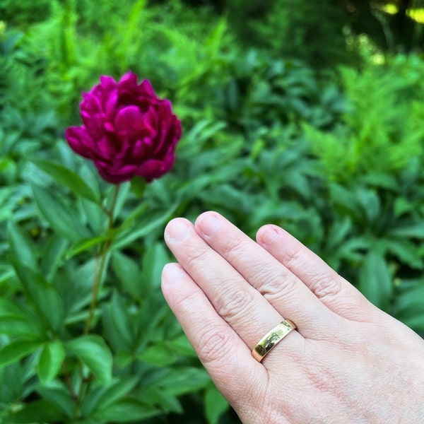 Square Gold Ring, 14k Solid Gold Ring, Tapered Bottom Square Shaped ...