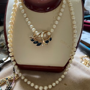 JOSEFF OF HOLLYWOOD Bee Brooch - Etsy