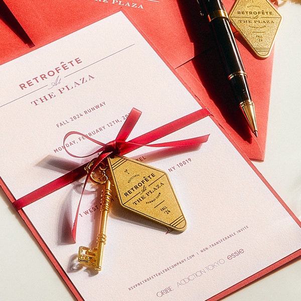 Personalized Gatsby 1920s Wedding Keychain // Save the Date ...