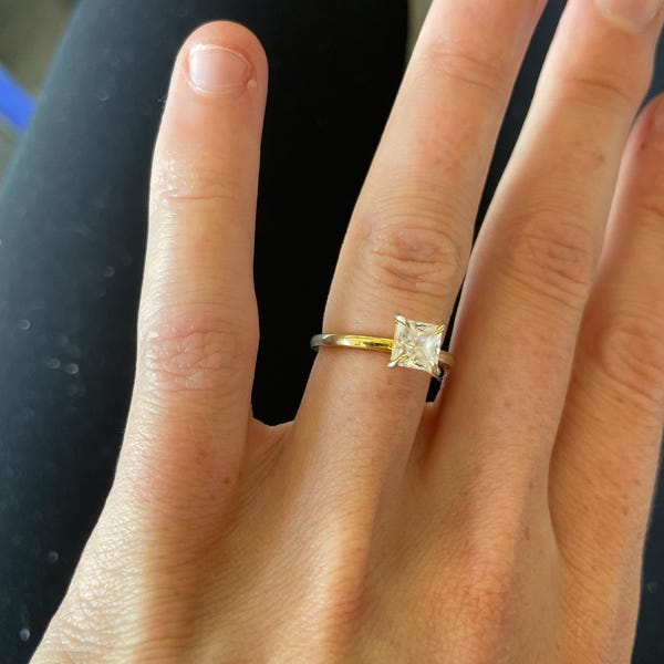 Meghan Markle Replica, Cushion Cut Lab Grown Engagement Ring, Three Stone Ring, 14K Solid Gold ...