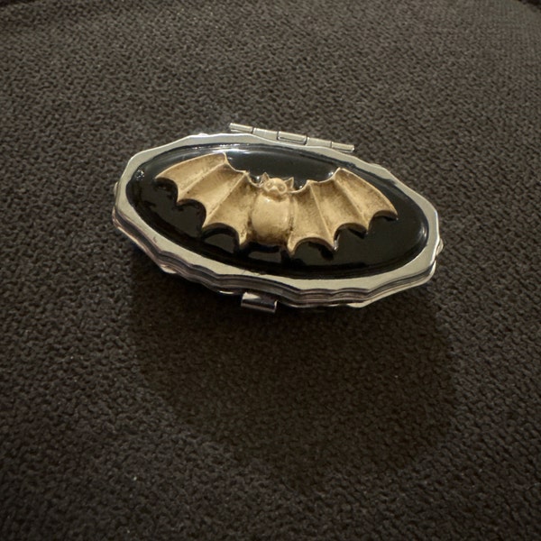 Bat Cameo Pill Organizer, Medicine Storage, Gothic Accessories - Etsy