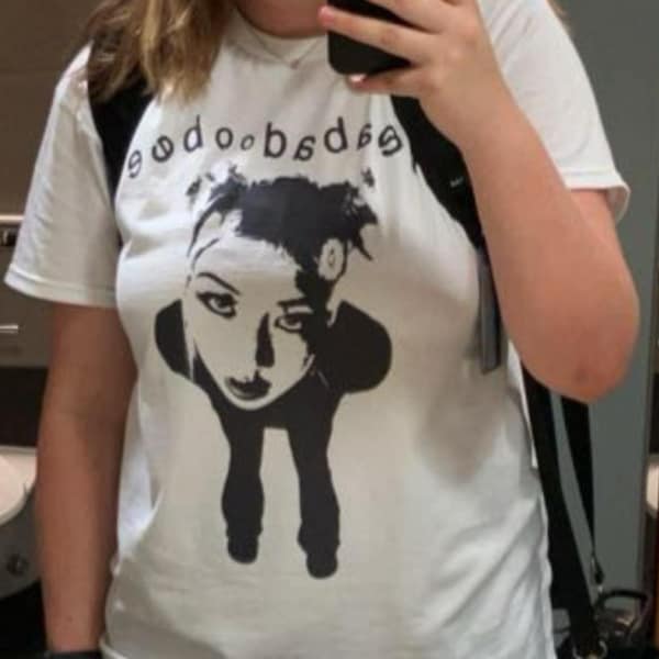 Beabadoobee Exclusive T-shirt - Unisex Music Artist Merch - Indie Music ...
