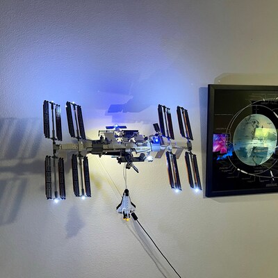 Wall Mounting Kit for Displaying Space Shuttle Discovery - Etsy